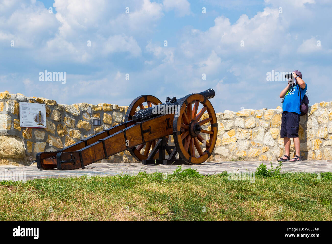 16th century cannon hi-res stock photography and images - Alamy
