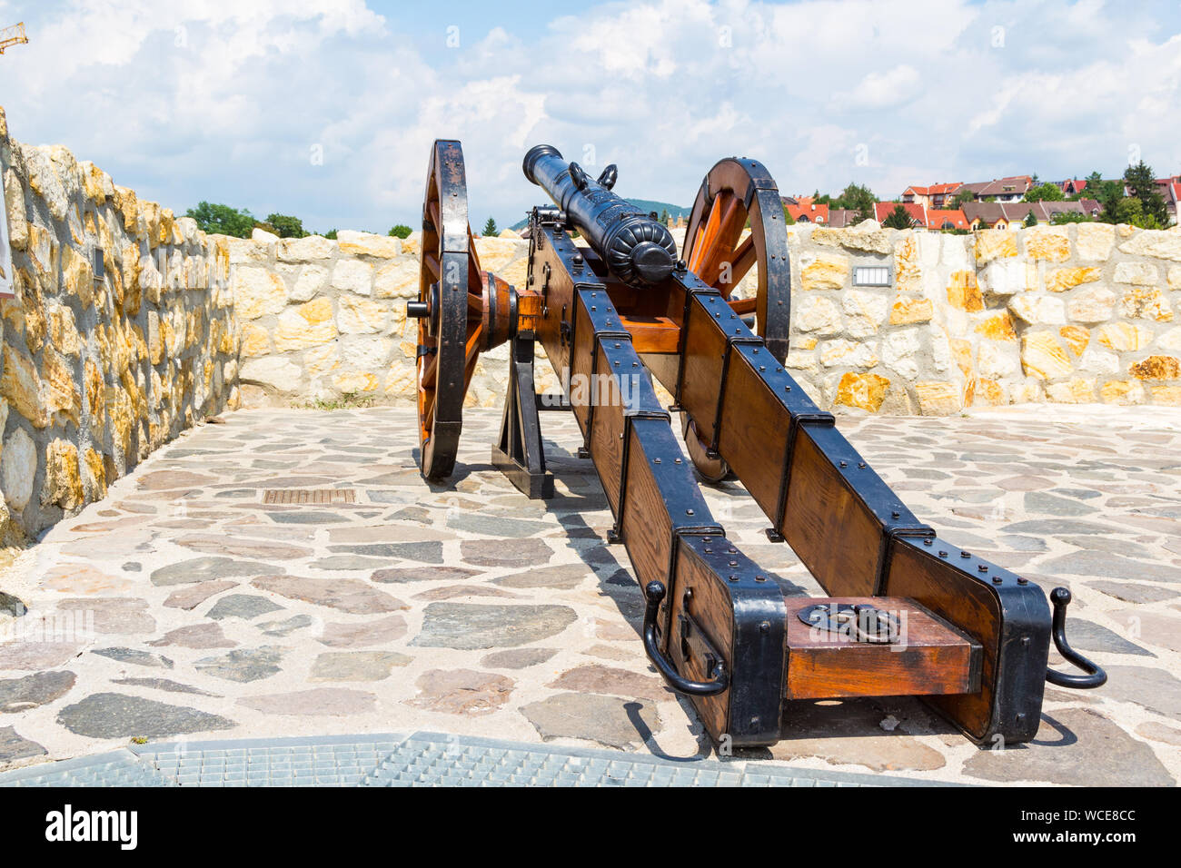 16th century cannon hi-res stock photography and images - Alamy