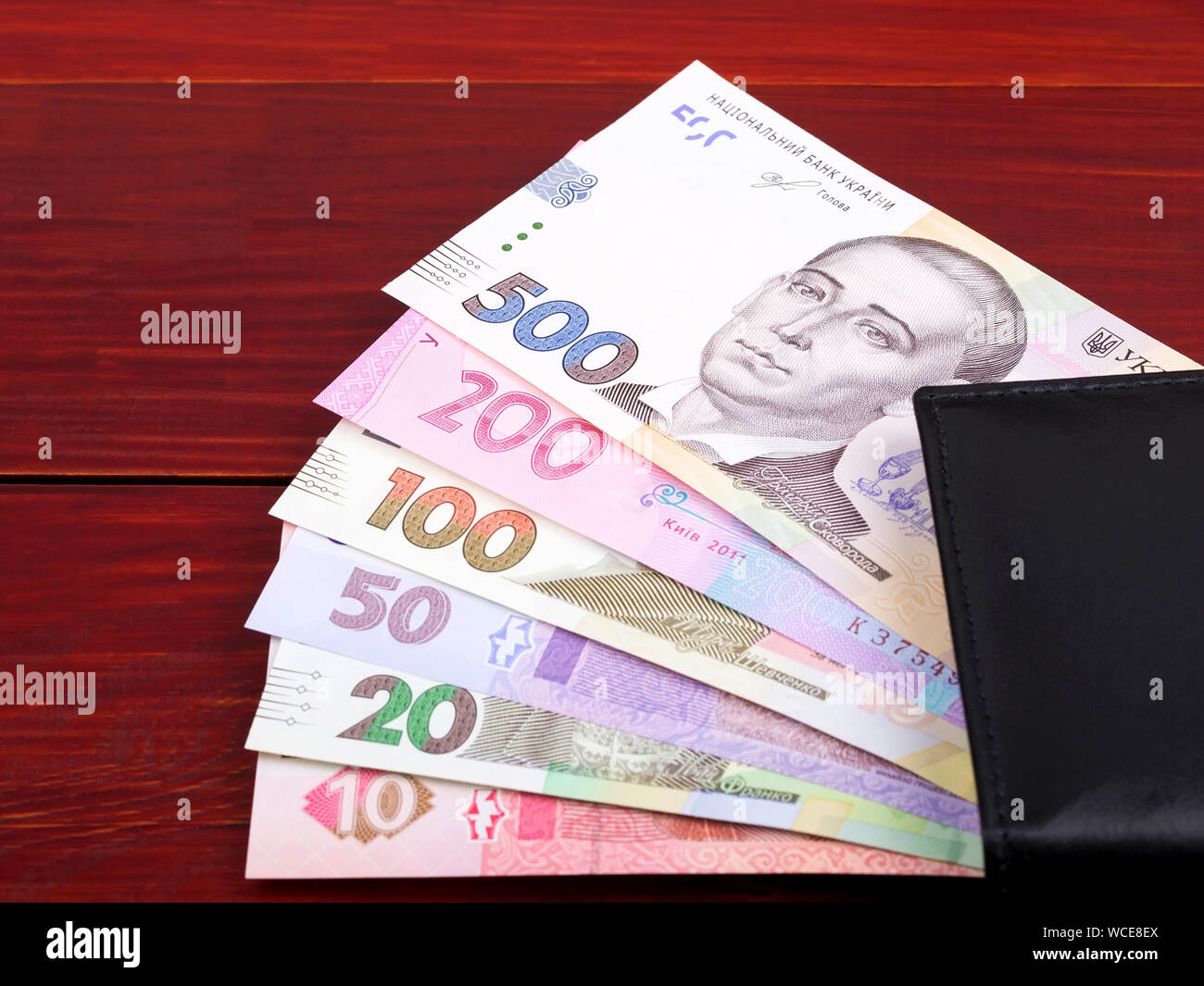 Counting ukrainian hryvnia hi-res stock photography and images - Alamy