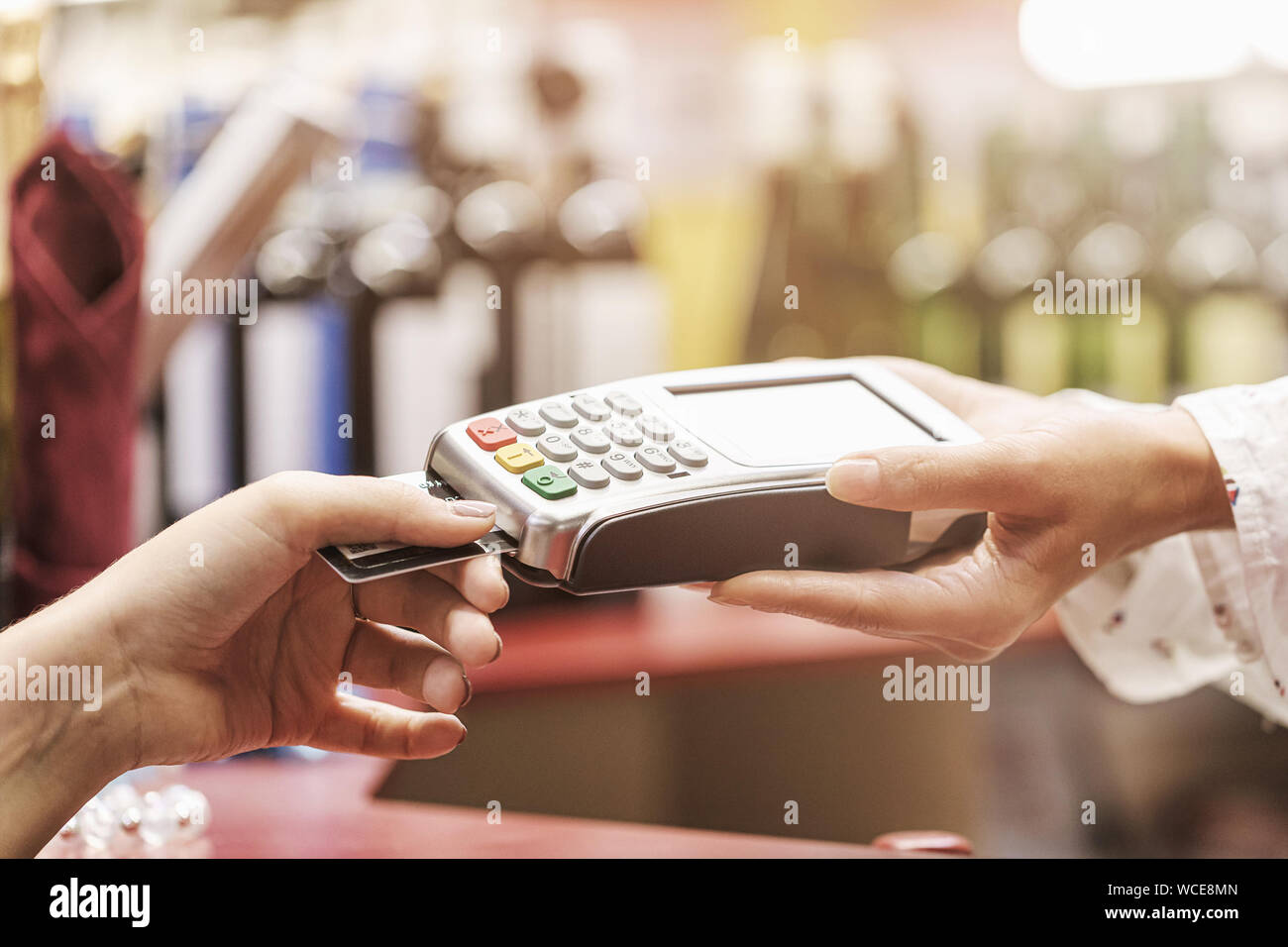 Transaction process hi-res stock photography and images - Alamy