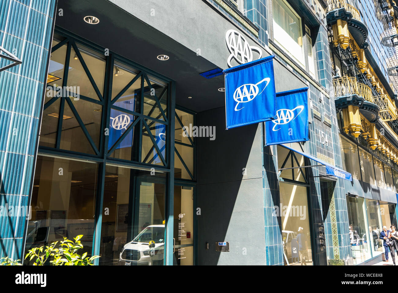 Aaa logo hi-res stock photography and images - Alamy