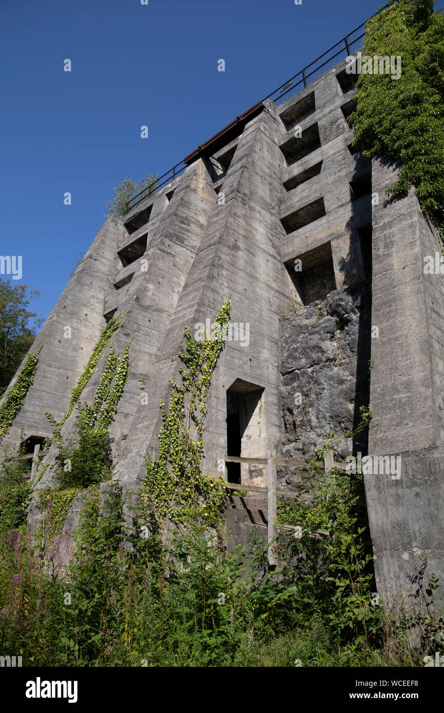 Old lime kiln hi-res stock photography and images - Alamy