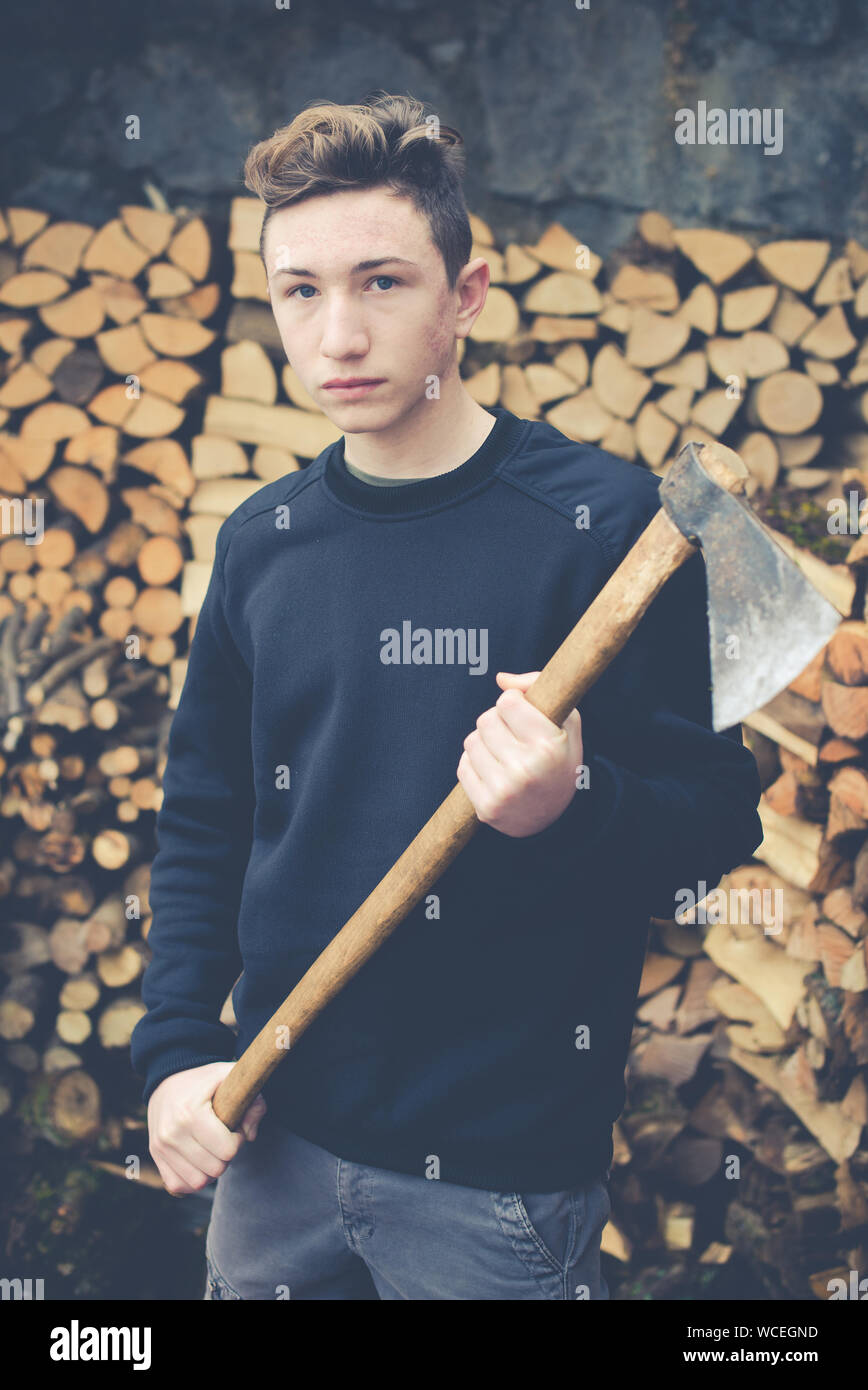 Cutting log hi-res stock photography and images - Alamy
