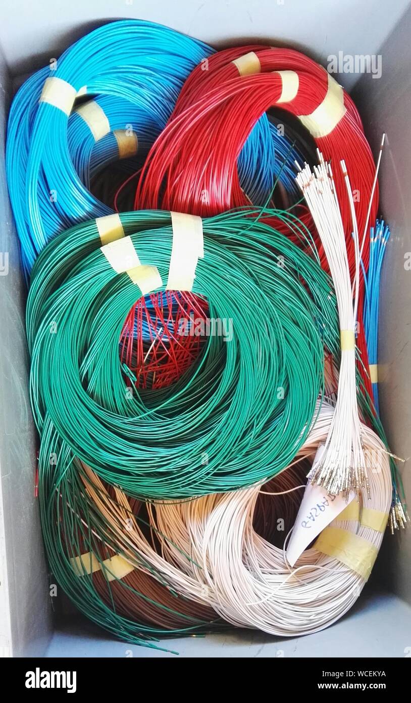 Collection of cables hi-res stock photography and images - Alamy