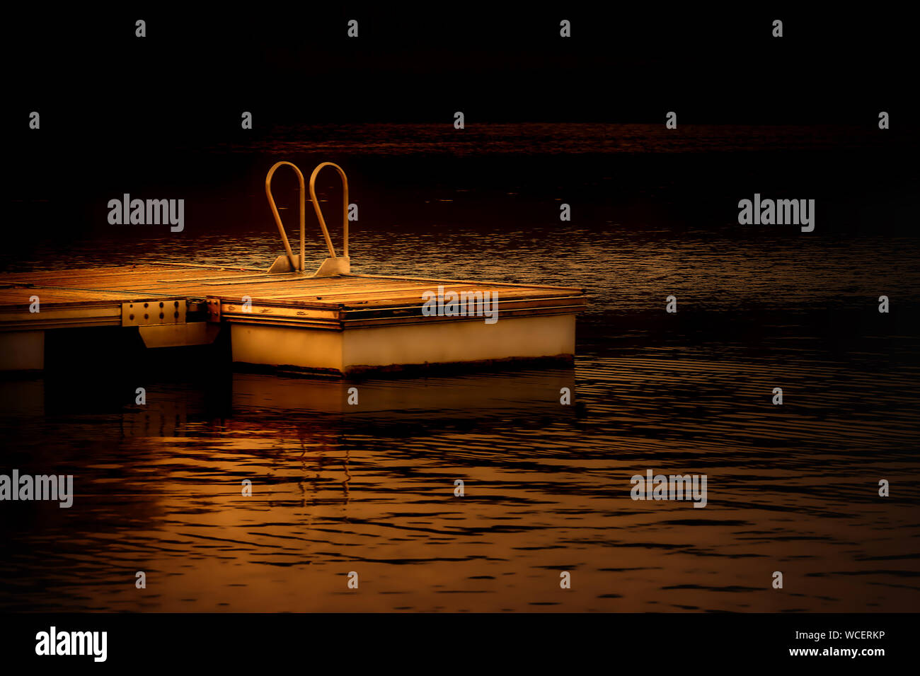 Boat or floating platform hi-res stock photography and images - Alamy