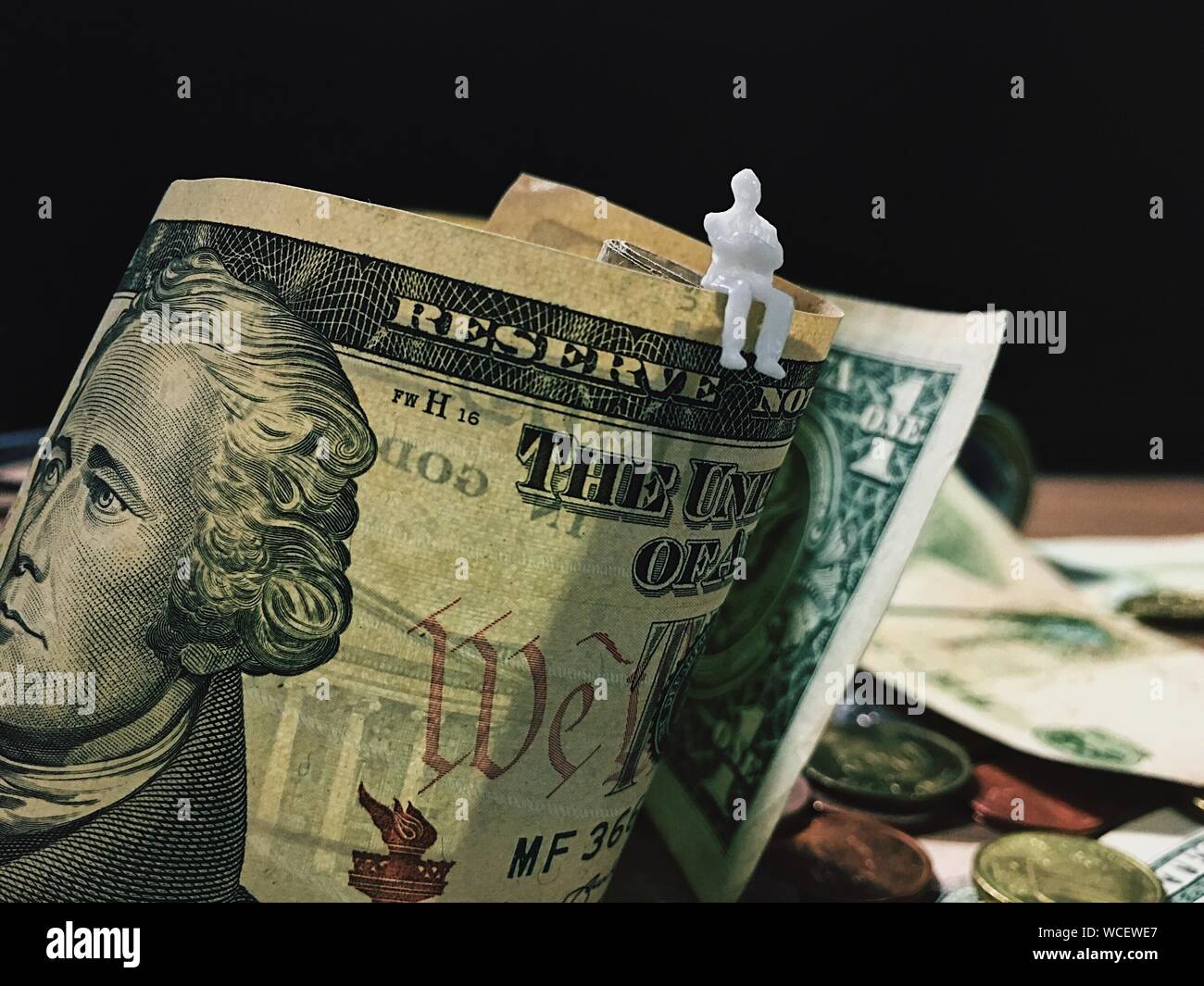 Close up dollar hi-res stock photography and images - Alamy