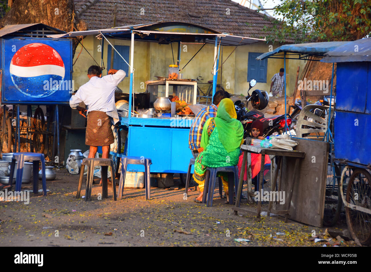 Indian pepsi advert hi-res stock photography and images - Alamy