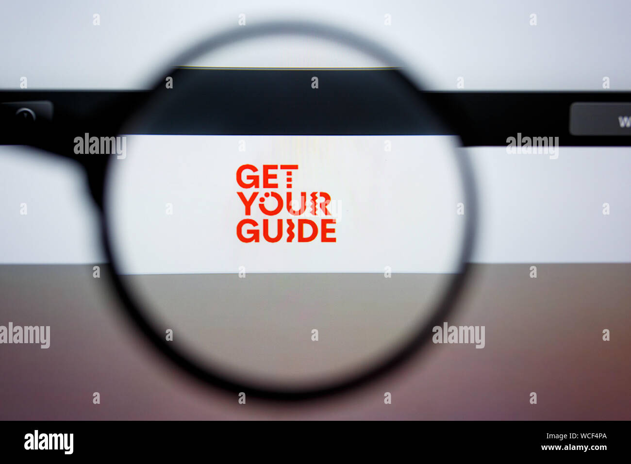 Los Angeles, California, USA - 29 Jule 2019: Illustrative Editorial of GETYOURGUIDE.COM website ...