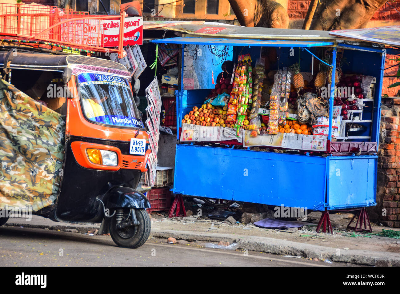 Tuk Tuk, Street Food, Fort Kochi, Cochin, India Stock Photo - Alamy