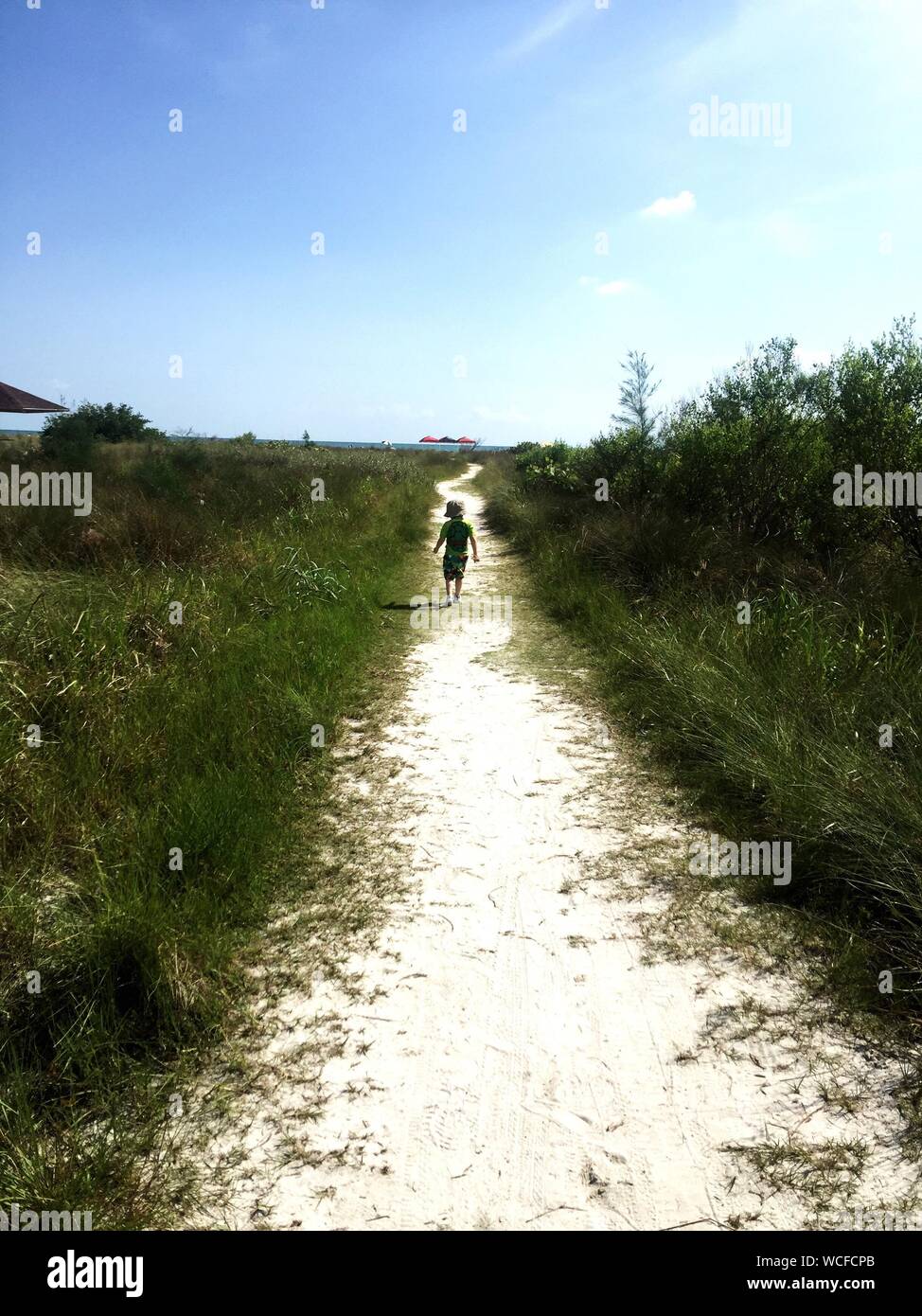 Walking along pathway hi-res stock photography and images - Alamy