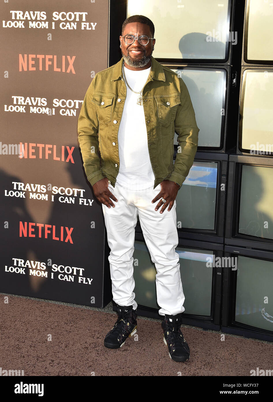 SANTA MONICA, CA - AUGUST 27: Lil Rell Howery attends the Travis Scott ...