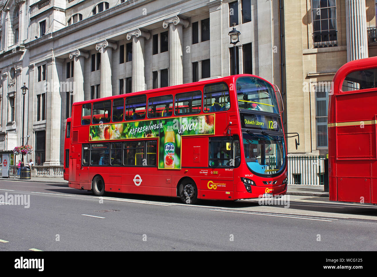 Bus at dawn in london city hi-res stock photography and images - Alamy