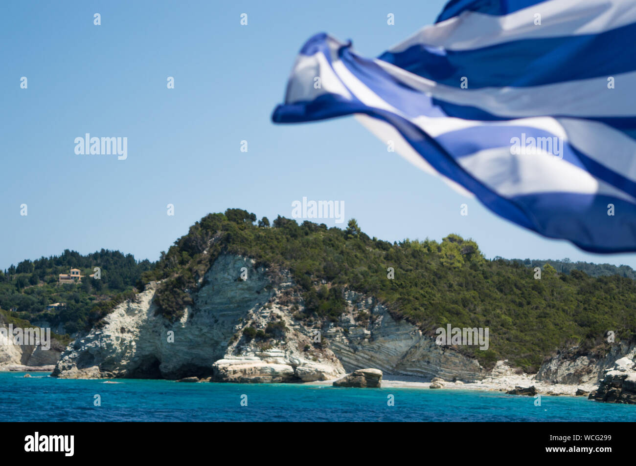 Greek flag waving hi-res stock photography and images - Alamy