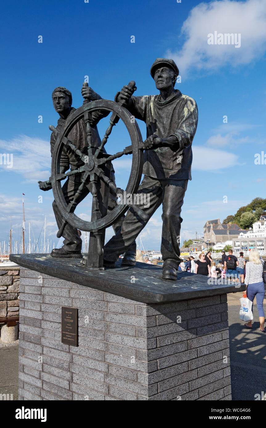 Man and Boy statue by sculptor Elisabeth Hadley, King's Quay, Brixham ...