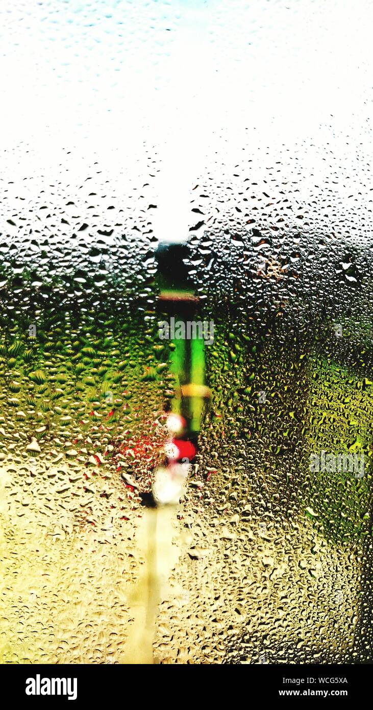 Condensation glass window hi-res stock photography and images - Alamy