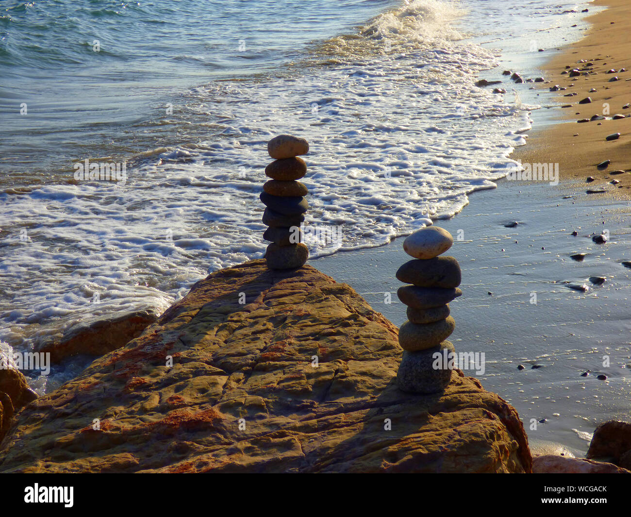 Pebbles stacking hi-res stock photography and images - Alamy