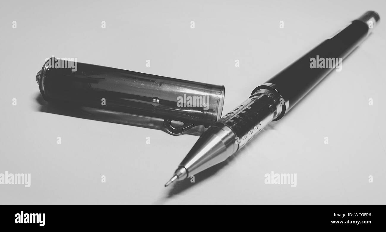 Cap of pen hi-res stock photography and images - Alamy