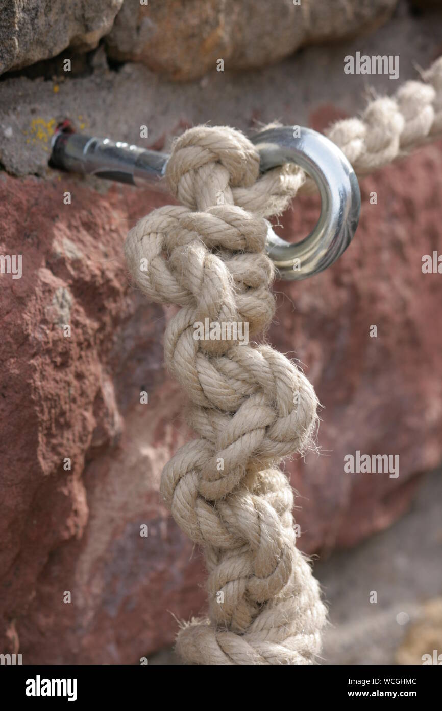 Rope and hook hi-res stock photography and images - Alamy