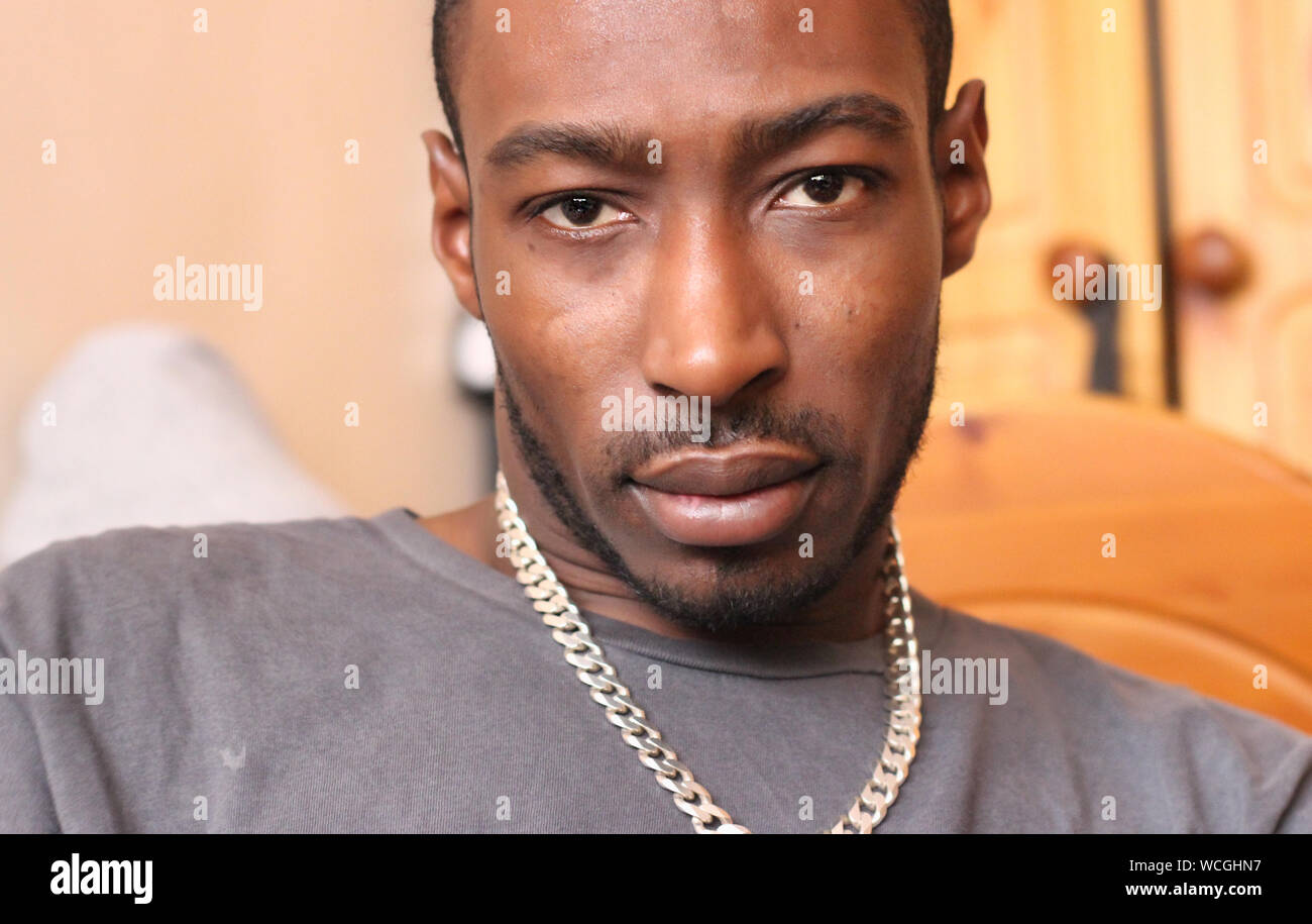 Man gold chain hi-res stock photography and images - Alamy