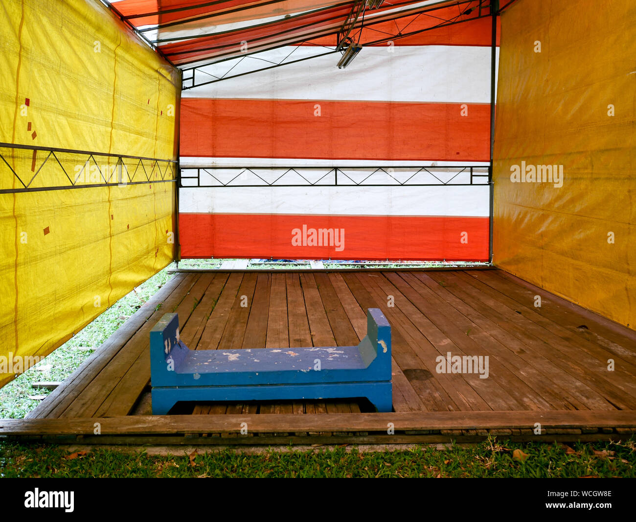 Plastic structure hi-res stock photography and images - Alamy