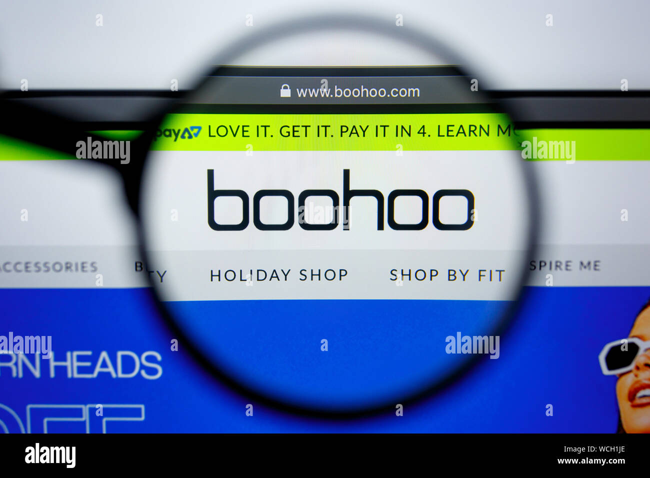 Boohoo com hi-res stock photography and images - Alamy