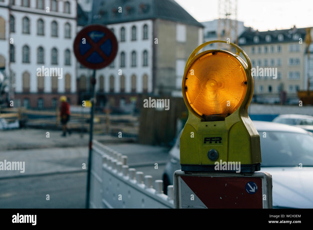 Barricade light hi-res stock photography and images - Alamy