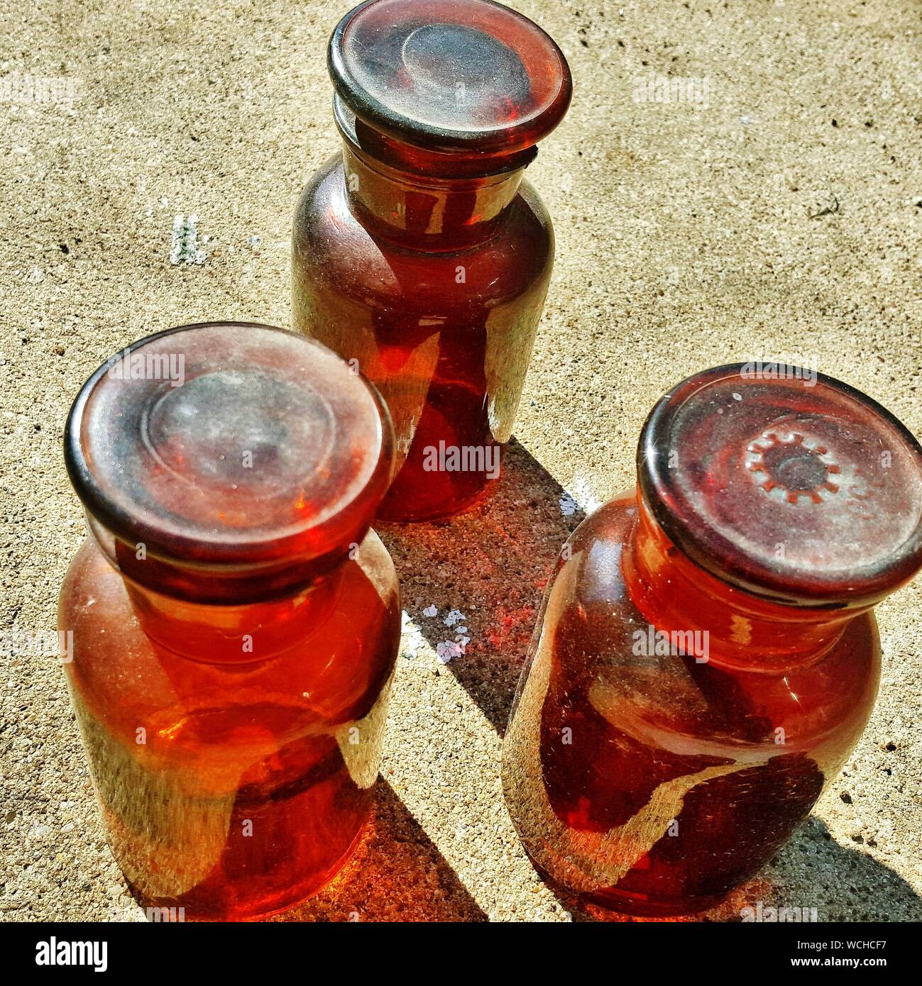 Empty jars hi-res stock photography and images - Alamy