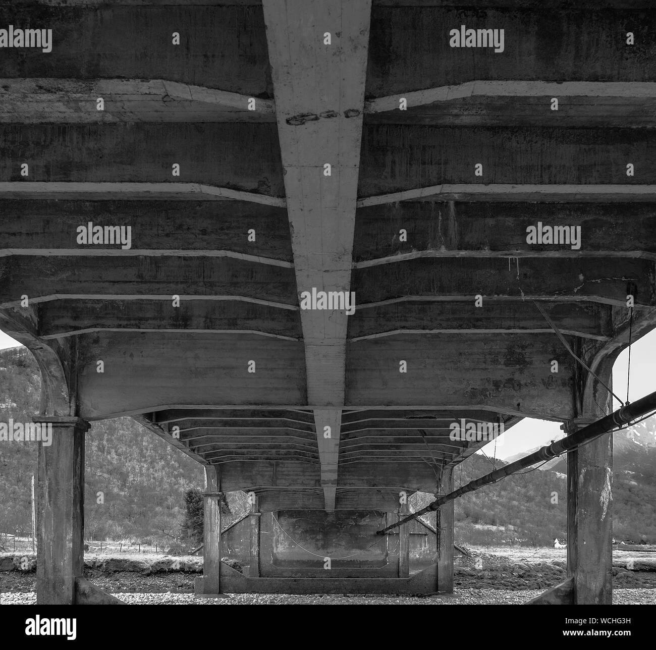 From below bridge Black and White Stock Photos & Images - Alamy