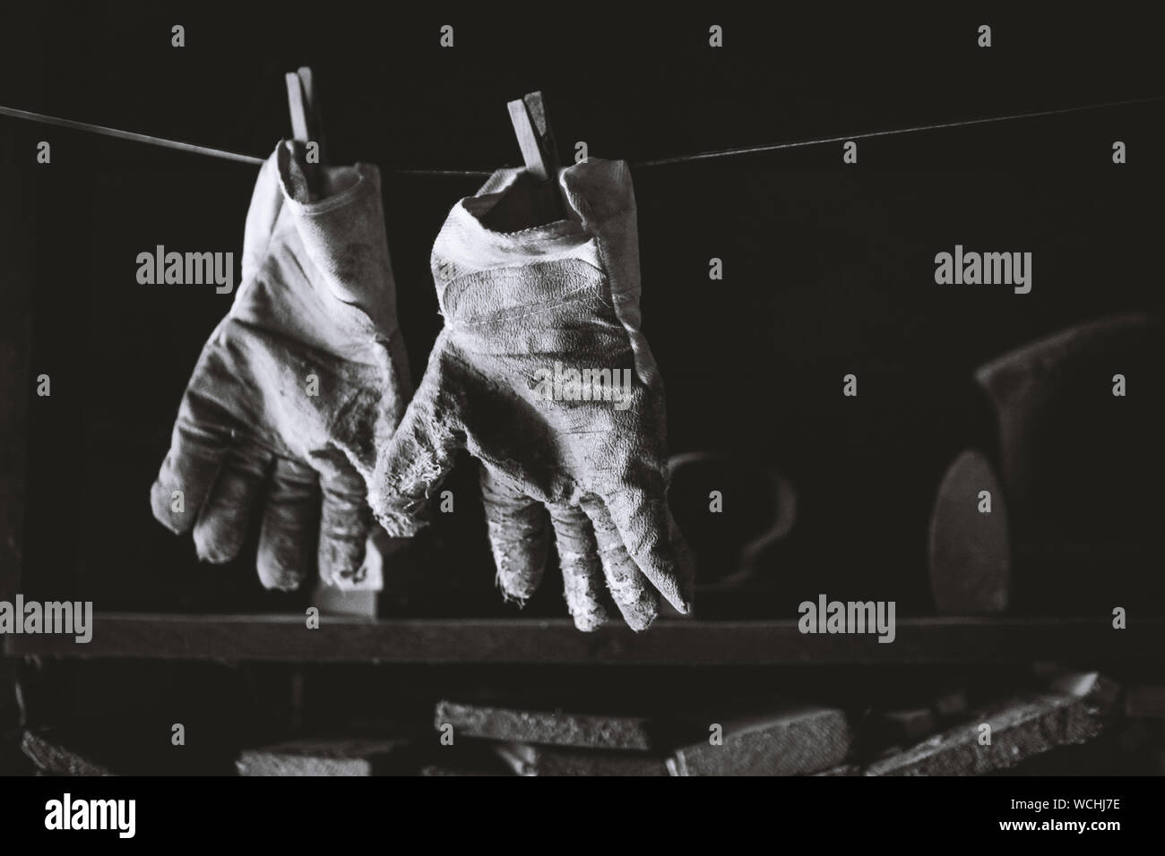 Drying gloves hi-res stock photography and images - Alamy