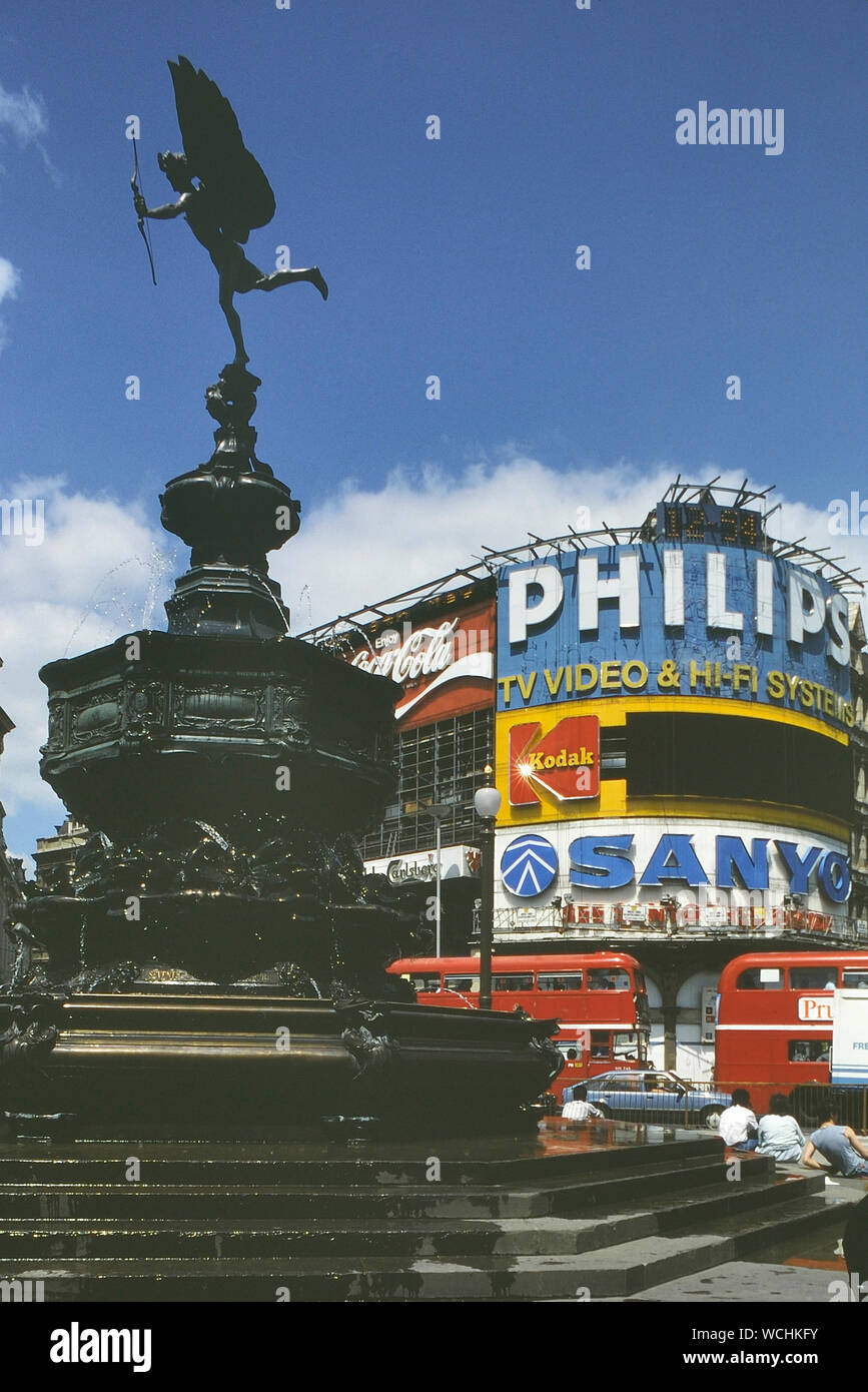 1980s circus hi-res stock photography and images - Alamy