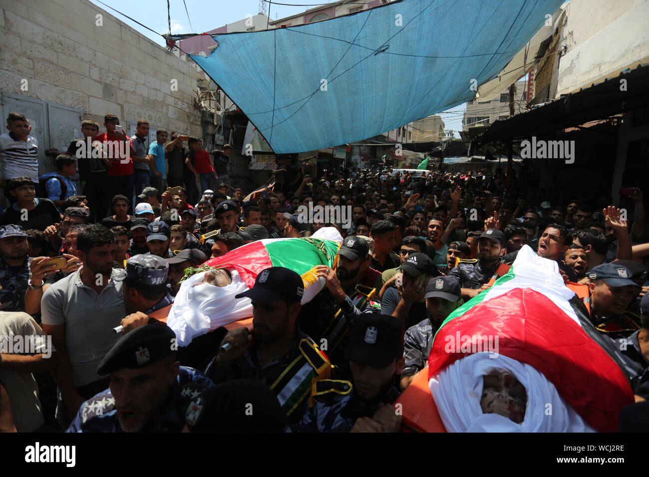 Gaza City, Gaza Strip, Palestinian Territory. 27th Aug, 2019. Members ...