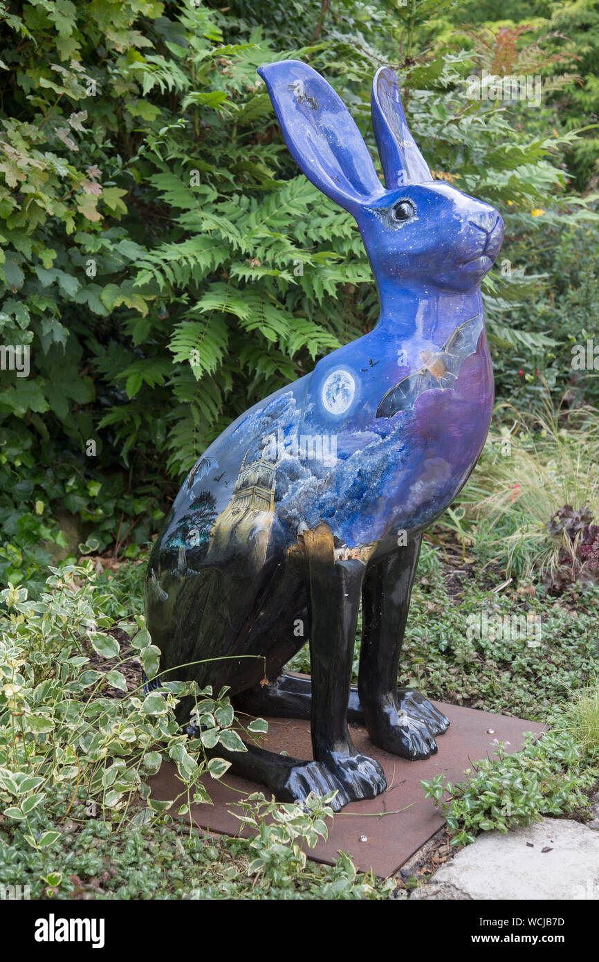 Hare sculpture hi-res stock photography and images - Alamy