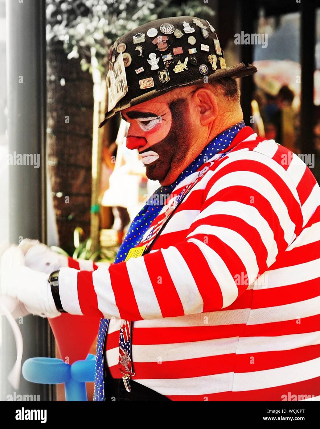 The clown is getting ready for his performance Stock Photo - Alamy