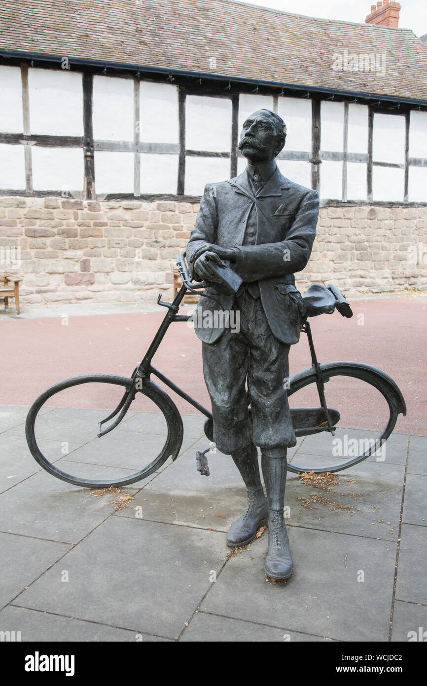 Edward Elgar Statue, Hereford; England; UK Stock Photo - Alamy