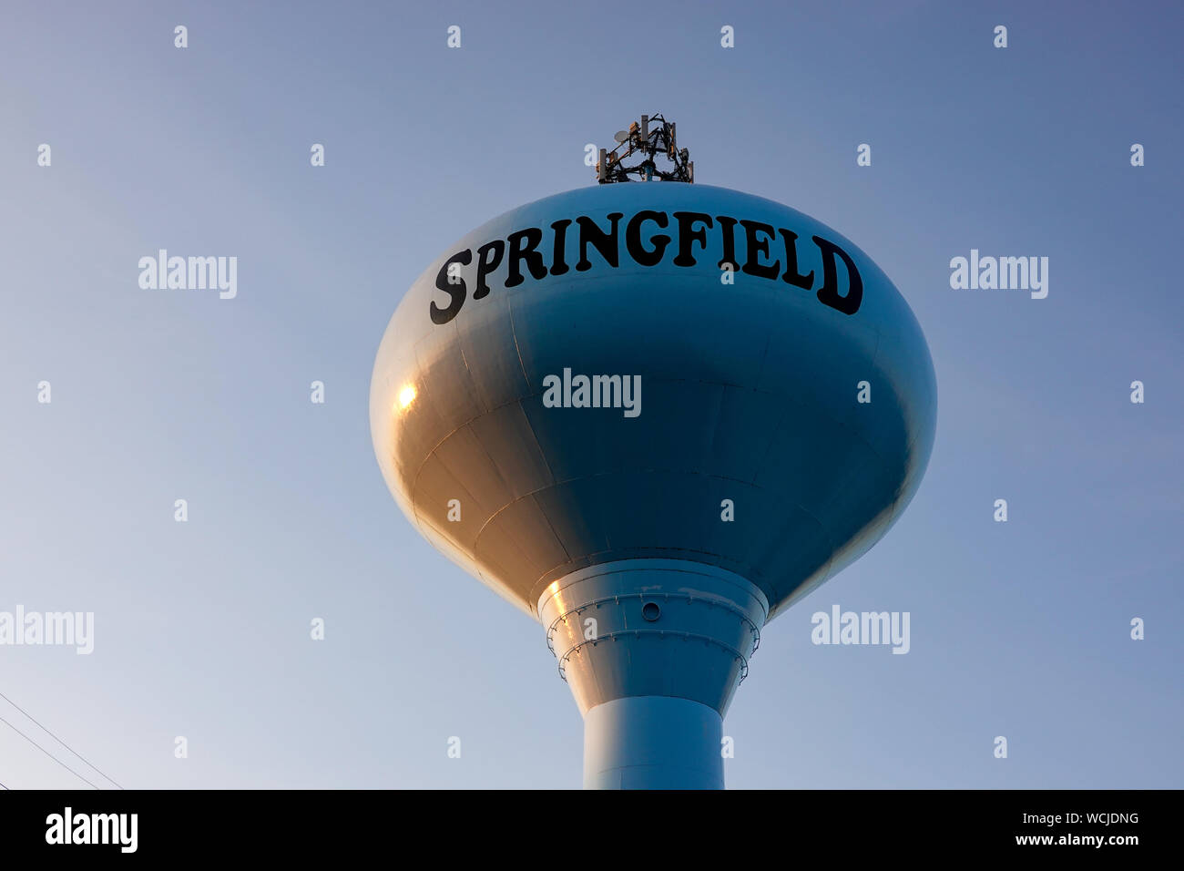 Springfield, IL/USA-8/23/19:Water tower in Springfield, IL Stock Photo ...