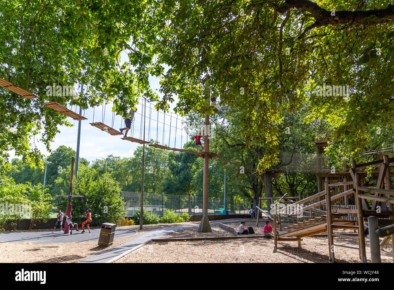 Tree top adventure park hi-res stock photography and images - Alamy