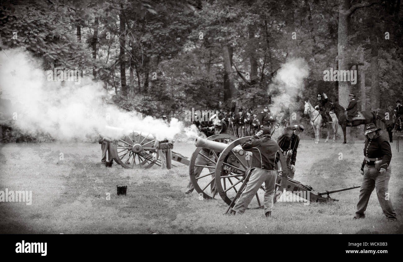 John pacetti hi-res stock photography and images - Alamy