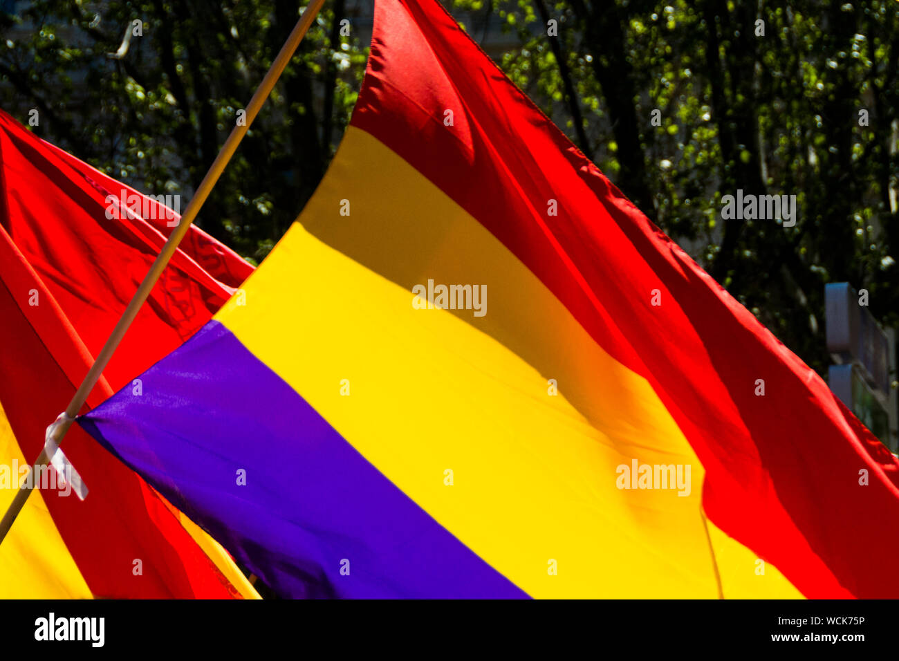 Spanish republican flag hi-res stock photography and images - Alamy