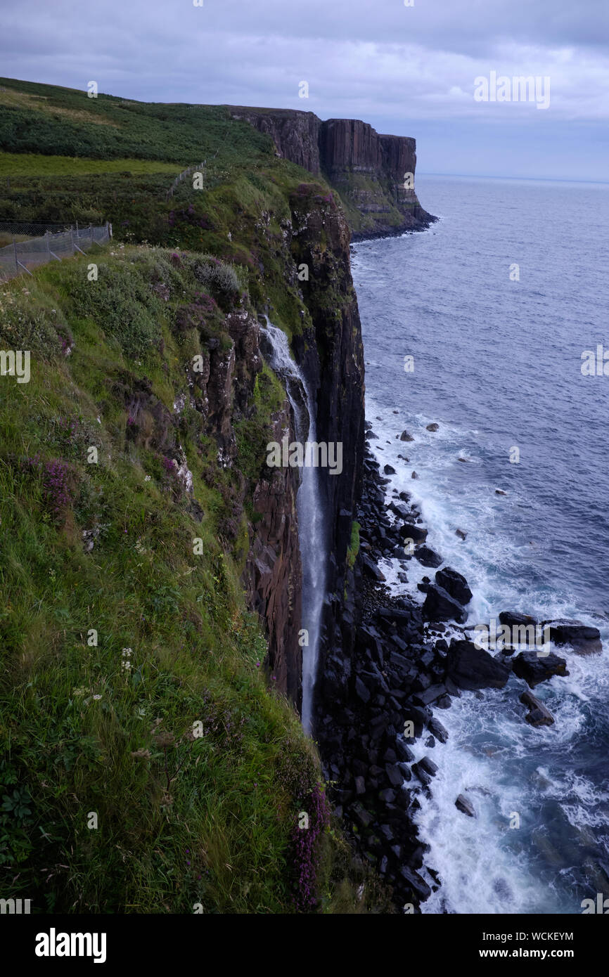 The magnificent 90 meter Kilt Rock, which looks strikingly similar to a ...