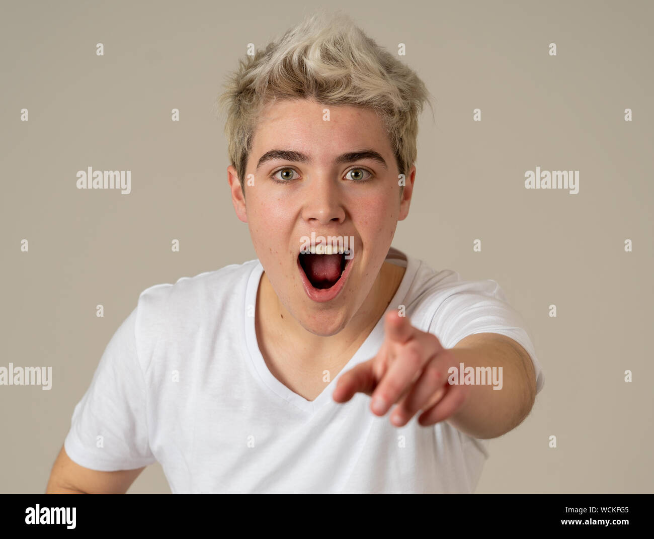 Funny face shock surprised hi-res stock photography and images - Alamy