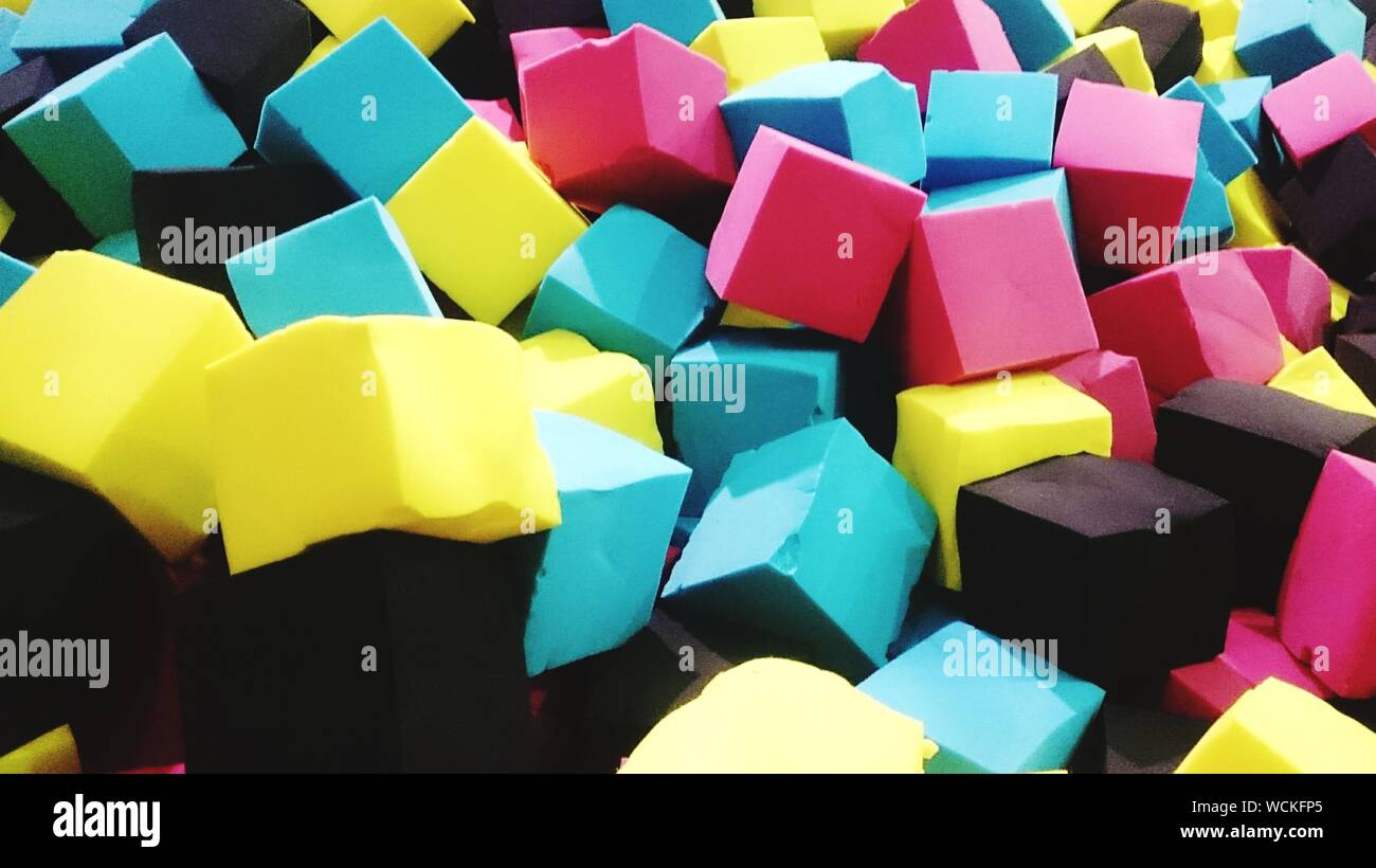 Sponge cube hi-res stock photography and images - Alamy