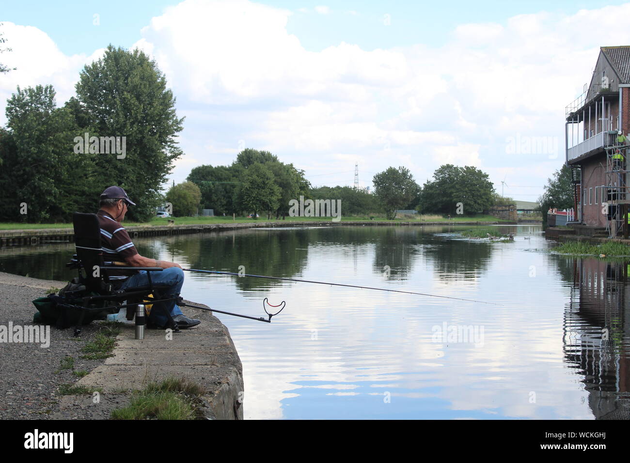 Fishing in river aire hi-res stock photography and images - Alamy