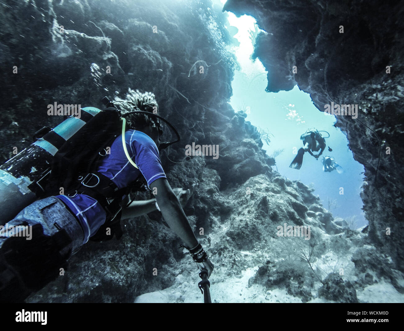 Scuba diving underwater hi-res stock photography and images - Alamy