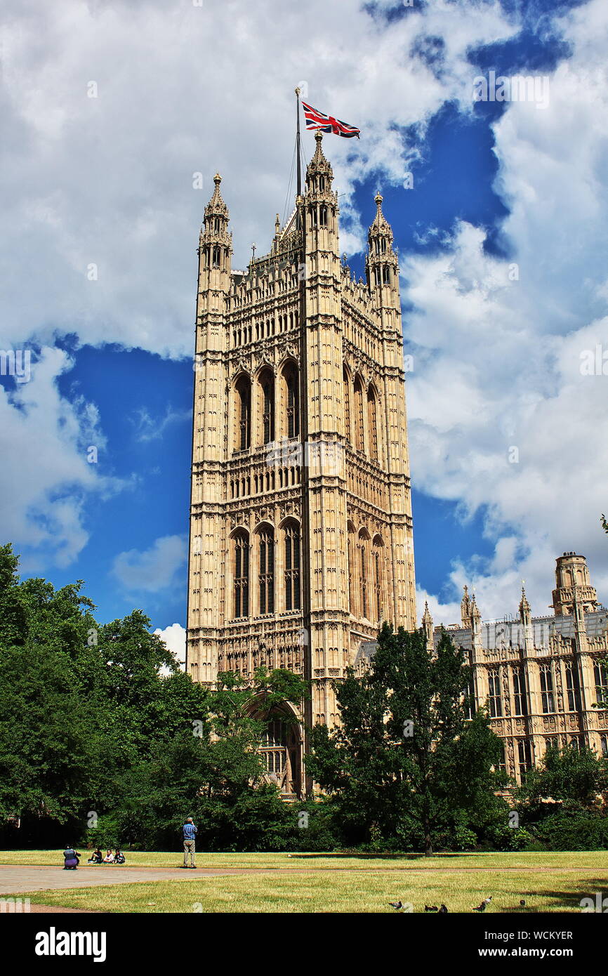 The building of British Parliament in London city, England Stock Photo ...