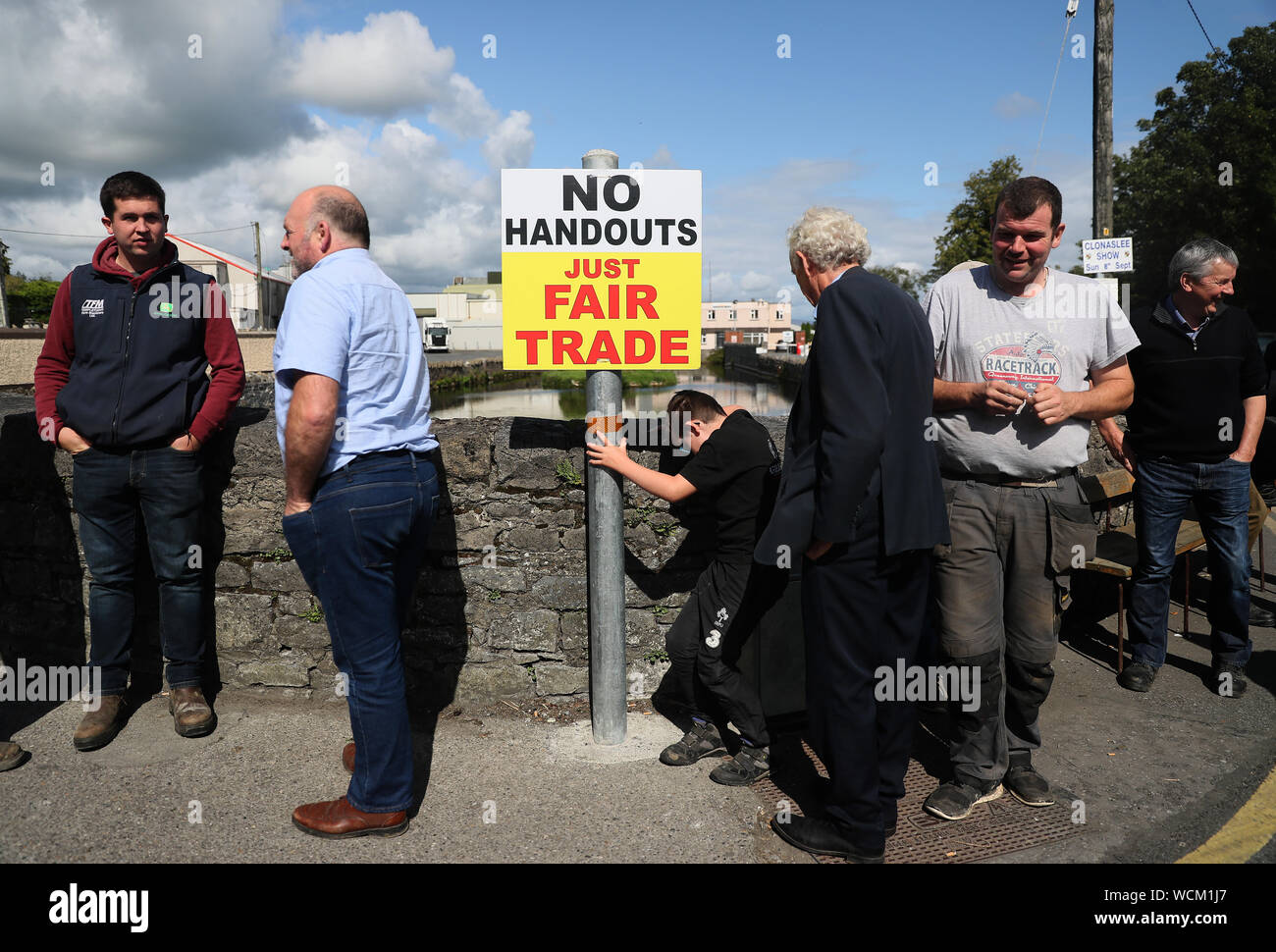 Independent farmers and supporters outside meadow meats in rathdowney ...