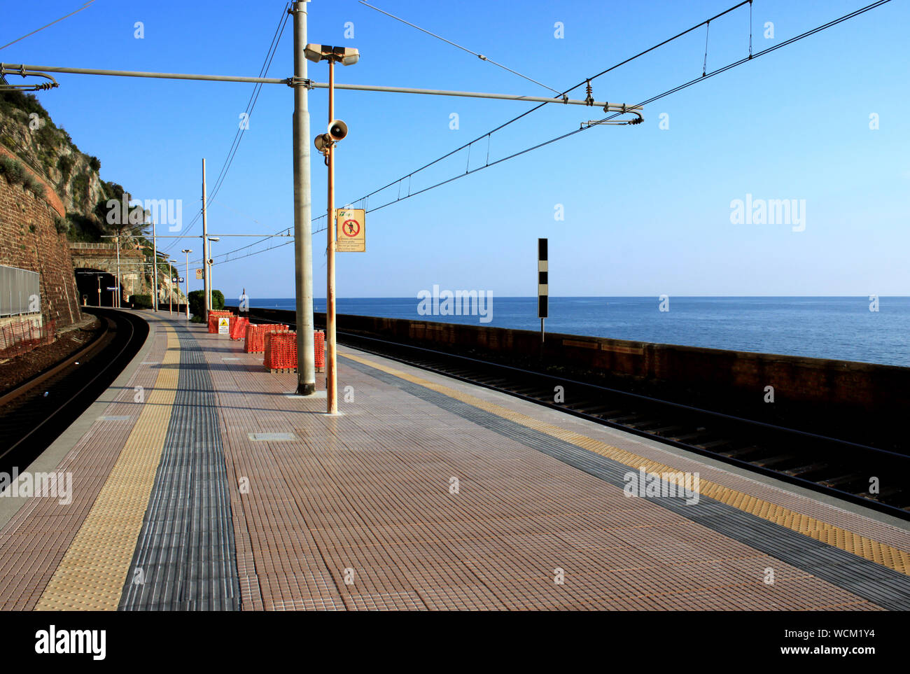 Seaside railroad hi-res stock photography and images - Alamy