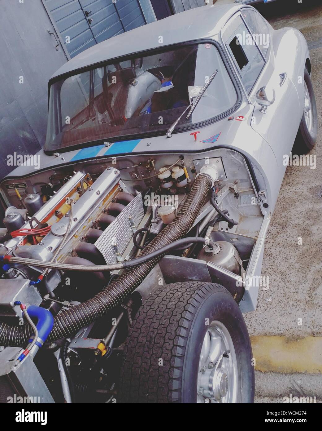 Tilt engine hi-res stock photography and images - Alamy