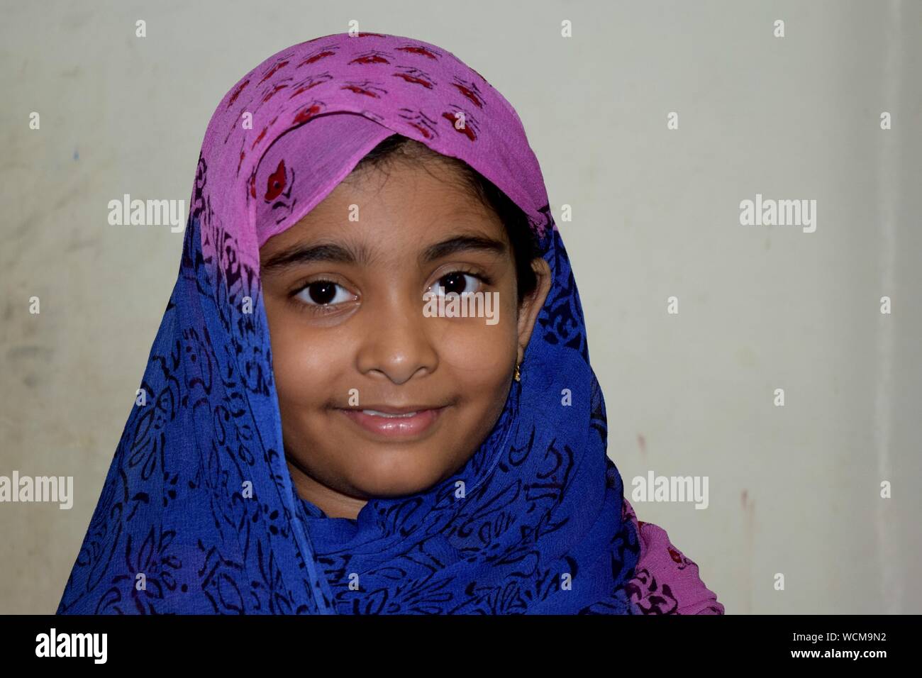 Indian headscarf hi-res stock photography and images - Alamy
