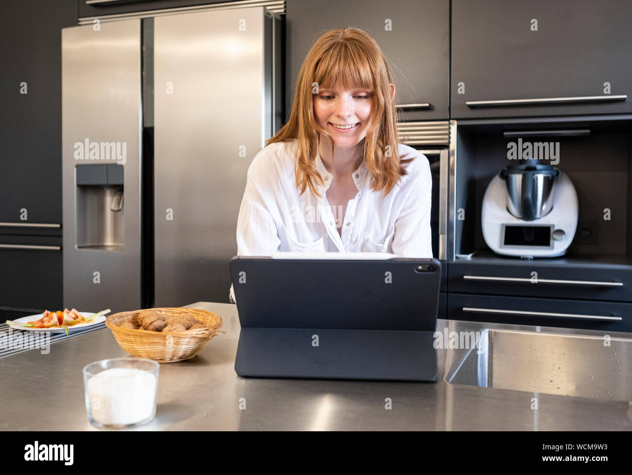 Young russian woman hi-res stock photography and images - Alamy