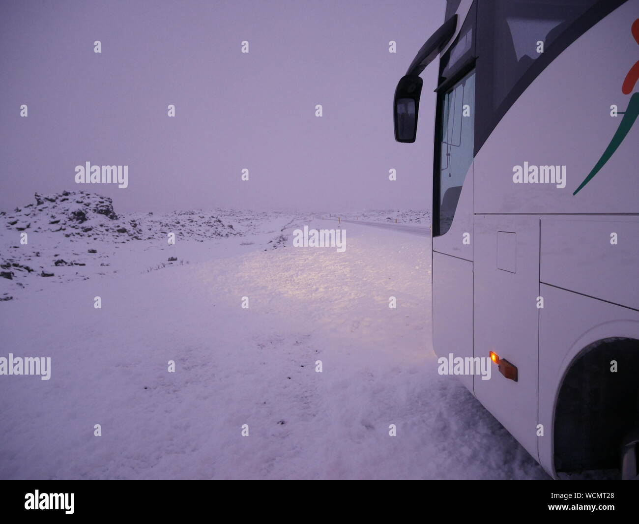 Snow bus hi-res stock photography and images - Alamy